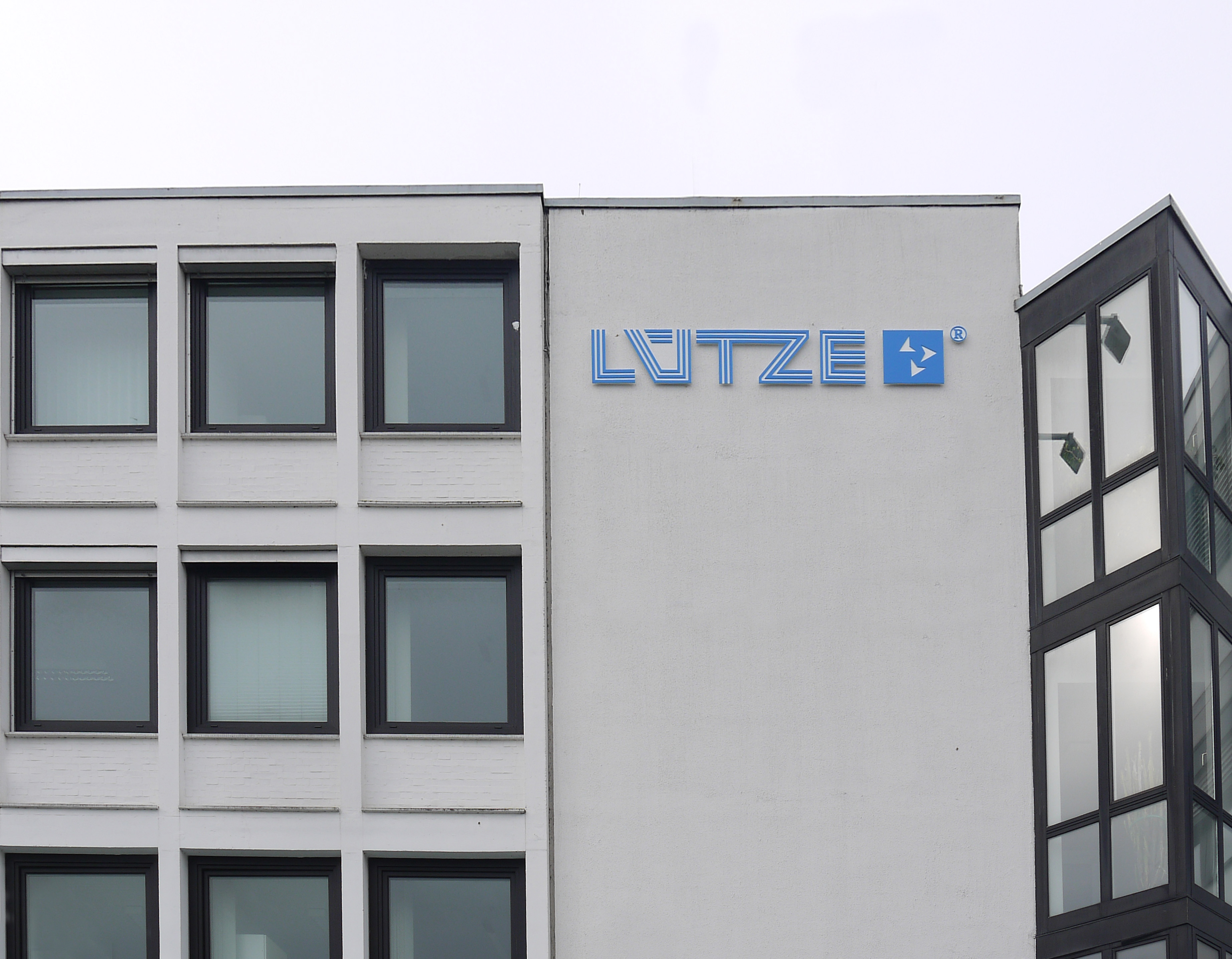LÜTZE erweitert Standort Weinstadt - Friedrich Lütze GmbH